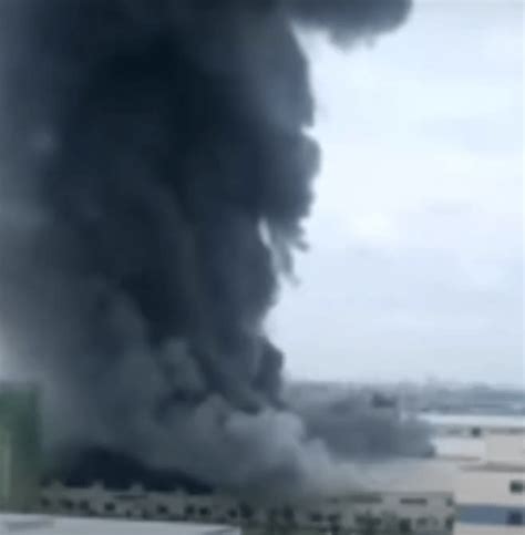 比亚迪回应西安工厂着火：无人员伤亡，火已扑灭视频中证报消息