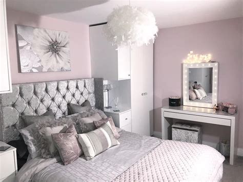 Silver Gray And Light Pink Bedroom Color Scheme Luxurypinkbedrooms Bedroom Color Schemes