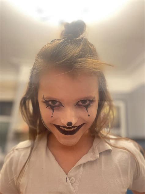 Swindon Links Agony Girl Returns This December To Answer More Questions