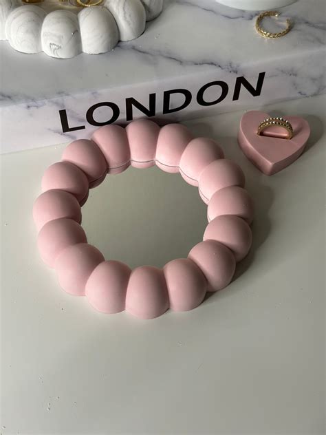 Bubble Mirror Limala