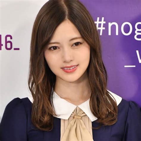 白石麻衣、上品な装いの微笑みshotにファンうっとり「ほんとに憧れ」「透明感半端ない」 E Talentbank Coltd