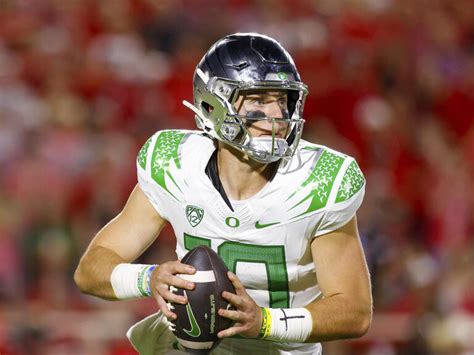 Oregon State Vs Oregon Odds Props Predictions Ducks Continue Cfp