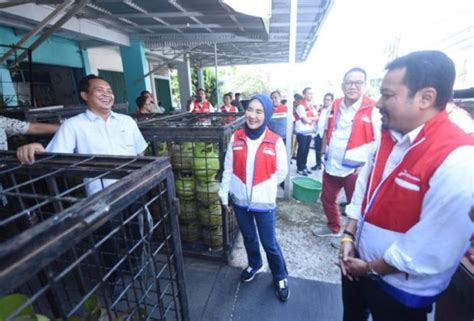 Dirut Pertamina Tinjau Langsung Penyaluran LPG 3 Kg Di Wilayah Sumatera