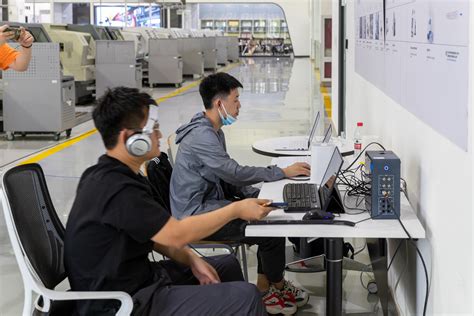 中央广播电视总台央视新闻在天职师大设立首届世界职业技术教育发展大会直播间 新闻网