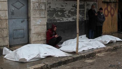 Mayat Mayat Korban Gempa Tergeletak Di Jalan Aleppo Suriah