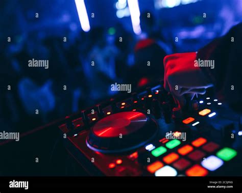 Midi Controller Hi Res Stock Photography And Images Alamy