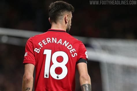 Casemiro Is Manchester Uniteds New Number 18 Names Scholes As