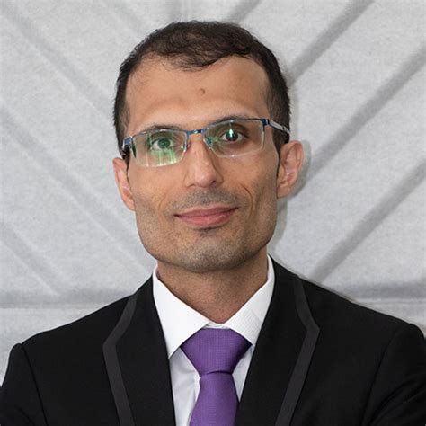 احسان قلی زاده گروه آموزشی پی تی ای لاین
