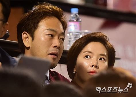 황정음 이영돈 사진 도배 분노 표출이었다…재결합 3년만 파경 [엑s 이슈] 나무뉴스