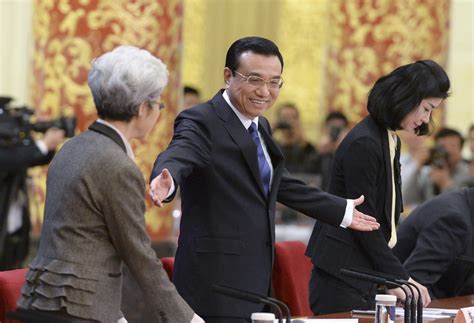 李克强与中外记者见面（图集）中华人民共和国中央人民政府门户网站
