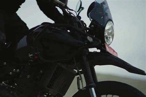 Royal Enfield Himalayan 452 New Colour Kerb Weight Details Out