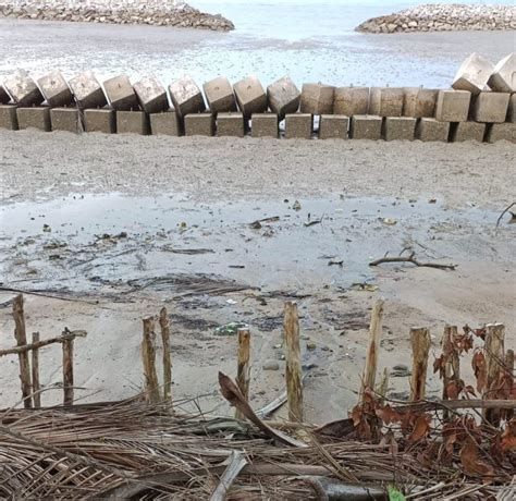 Jarak Lubang Talud Terlalu Lebar Rumah Warga Desa Penyak Kembali