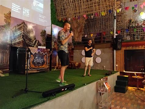 Nerd Night Siem Reap Becca Smith Why Spongebob Is A Sex Symbol What Makes A Yellow Sponge