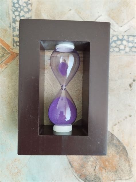 Сувенир пясъчен часовник гр Габрово Център • Olx Bg