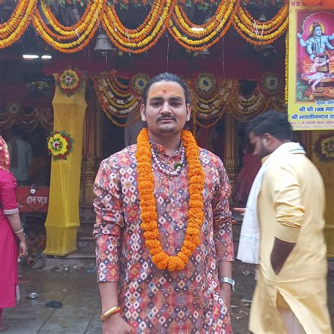 Shreyansh Pandey Shreyanshpandeyofficial • Instagram Photos And Videos