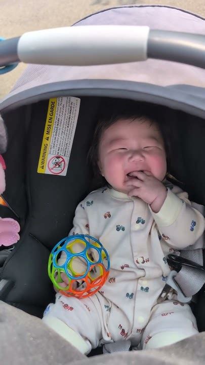 활짝 웃는 윤주 Youtube