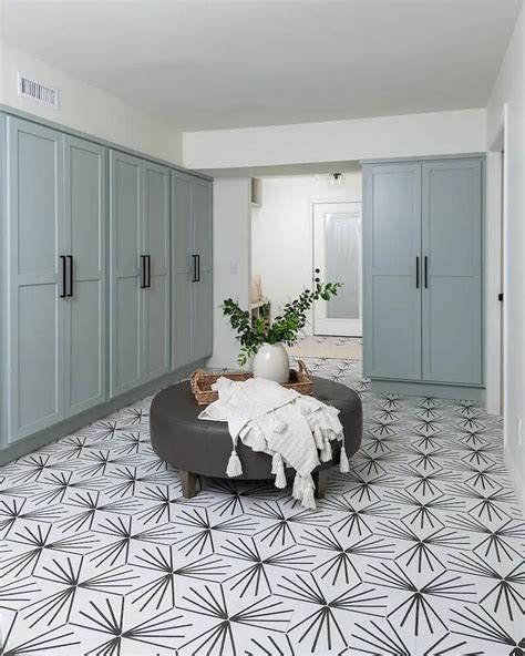 From ‘ghost Designer To Star How Tyka Pryde Edwards Found Her Own Spotlight On Social Media