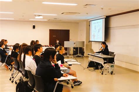 「第2学年女子学生対象：女性のための防犯講座」を開催しました。｜新着情報｜八戸工業高等専門学校