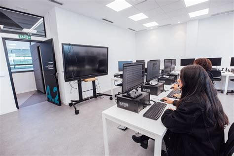 Instituto Ilerna Madrid Ciudad Lineal De Madrid Opiniones Y Precios