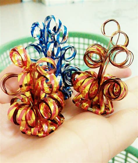 ลวดมัดปากถุง ตัวอย่างงานพับเหรียญโปรยทานสวยๆ Facebook