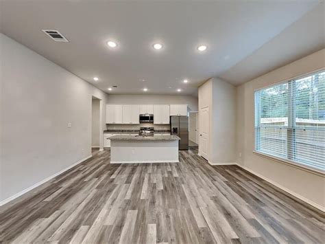 80 Cheyenne Ct Panorama Village Tx 77304 House Rental In Panorama