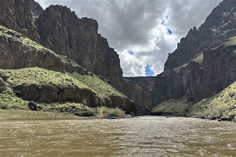 Striking Gold How To Catch Flows For A Owyhee River Trip Paddling
