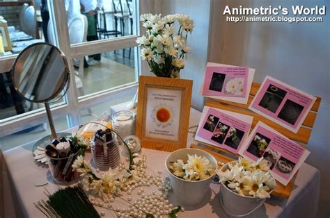 Burts Bees Daisy White For Skin Brightening Animetrics World