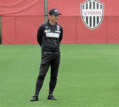 神戸・吉田監督 勝負どころでのイニエスタ投入を予告「点を取りに行く時」サッカーデイリースポーツ Online