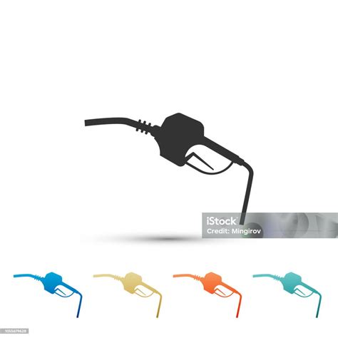 가솔린 펌프 노즐에 고립 된 흰색 배경 서명 연료 펌프 휘발유 역입니다 서비스 로그인 보급 주유소 아이콘입니다 컬러 아이콘에