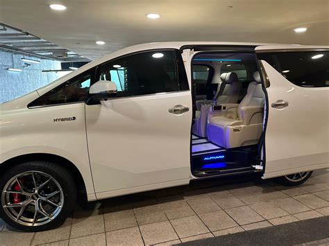 Premium Luxury Transport Services In Singapore Jt Limousine