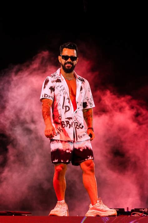 Dennis Promete Mais De Quatro Horas De Show Em Dennis Das Antigas