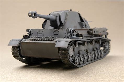 TRUMPETER 00373 Heuschrecke IVb "кузнечик" Модель военного снаряжения ...