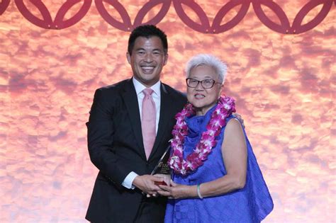 阮桂銘獲母校南加大頒「傑出領袖獎」 洛城焦點 洛杉磯 世界新聞網