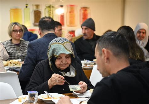 TC İstanbul Valiliği on Twitter RT AliYerlikaya Bu akşam iftarımızı