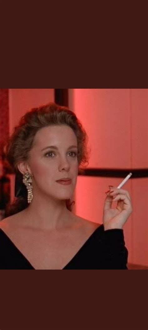 Elizabeth Perkins Smoking Virginia Slims 120s Pic