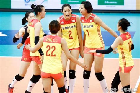 日本靠阴招赢中国女排一局 朱婷怒了！率队屡用暴扣打哭对手主帅