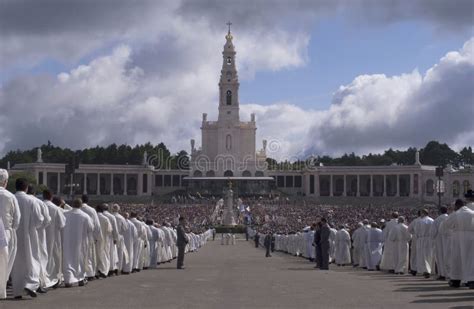 Pellegrinaggio Internazionale A Fatima Il 13 Maggio Fotografia Stock