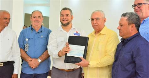 El Feda Entrega Cheques Por Más De Rd 10 Millones A Ganaderos