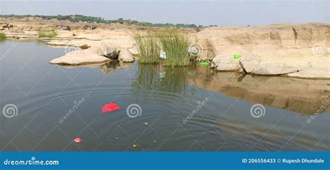 Tapi River Geological Structure Rocks Stock Image Image Of Vehicle Rock 206556433