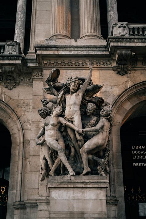 거리 건물 건축 고대의 광장 구슬 기념물 기둥 기반암 도시 동상 뒤 레온 르네상스 바로크 분수 사람 손질 야외에서 여행 역사적 건물