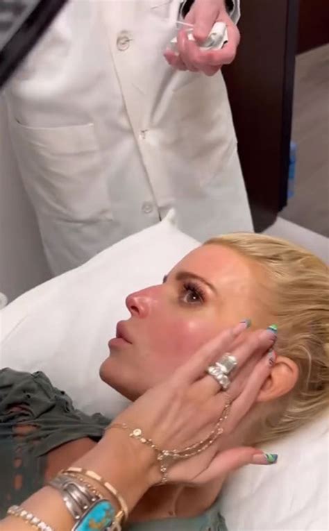 All About Emface Jessica Simpsons Needle Free Facelift Treatment
