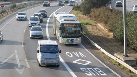 La DGT se opone a la eliminación del bus VAO y quiere mantenerlo en