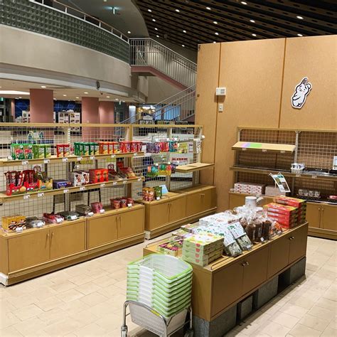 高尾の森わくわくビレッジ わくわくビレッジには売店があります！お菓子を買ったり、おみあげを買ったりできますよ！ Facebook