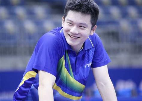樊振东的故事，16岁就成国乒主力，绯闻女友是全民女神！