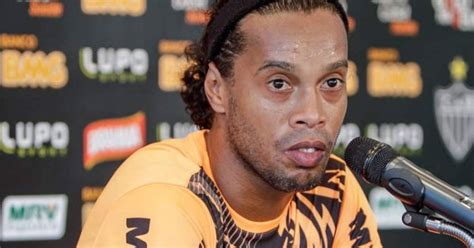 El Palmeiras desiste del fichaje de Ronaldinho Gaúcho