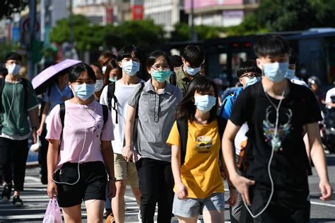 金融股可以存嗎？俄羅斯最大銀行崩跌 90 的 5 大啟示專家：存股族想安穩領股息，根本沒那麼簡單！ Money錢雜誌