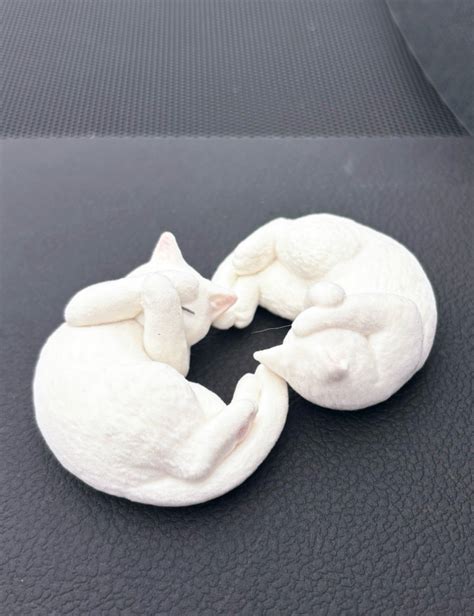 うま 猫って超可愛い