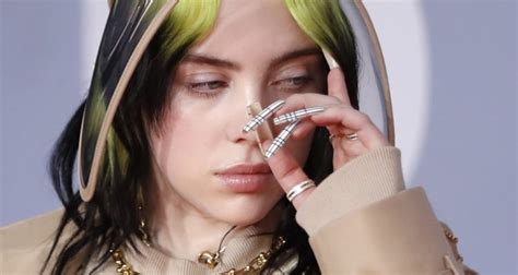 La complicada cuarentena de Billie Eilish pidió orden de alejamiento contra fan que acecha su