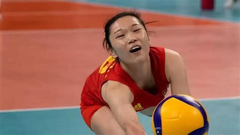 中国女排进入重建期，颜妮即将退役，李盈莹朱婷仍然是主力东方体育