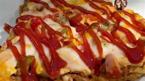 آموزش درست کردن پیتزا با نان لواش در ماهی تابه